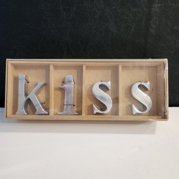 Wall Decor | Metal Lower Case Letters Aluminum Kiss Letters ...